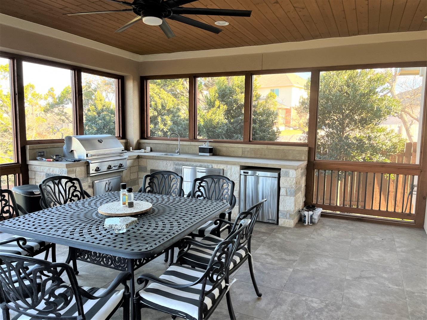 Screened In Outdoor Kitchens Outdoor Kitchen Design And Construction