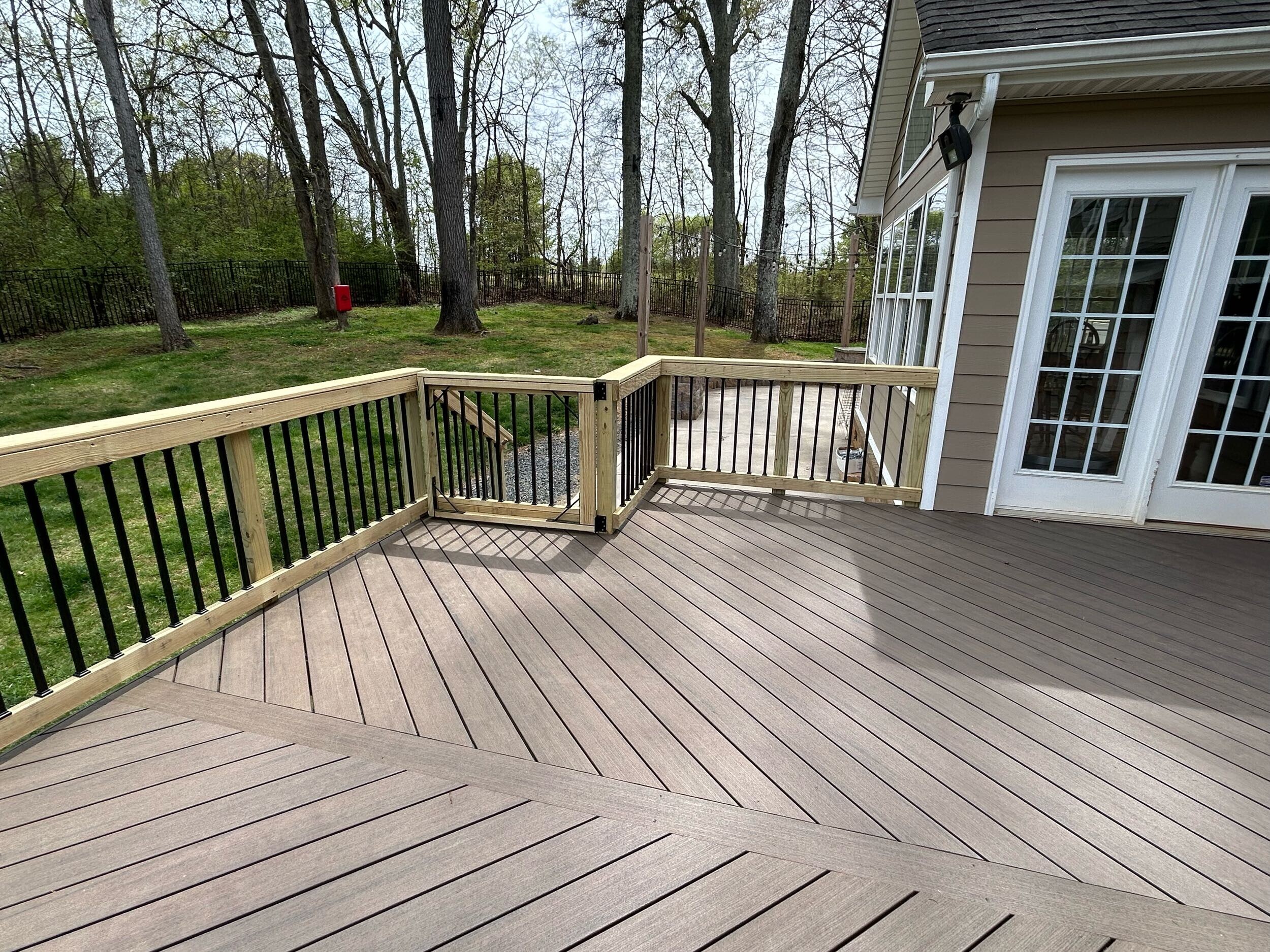 Composite & Vinyl Decks