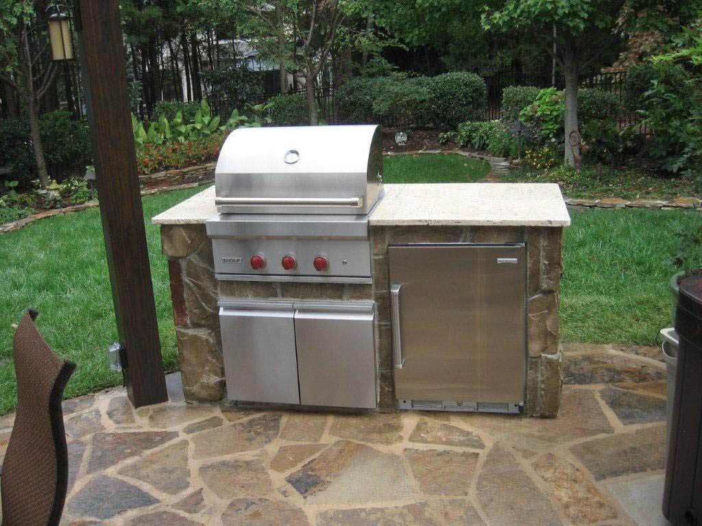 Outdoor Kitchens