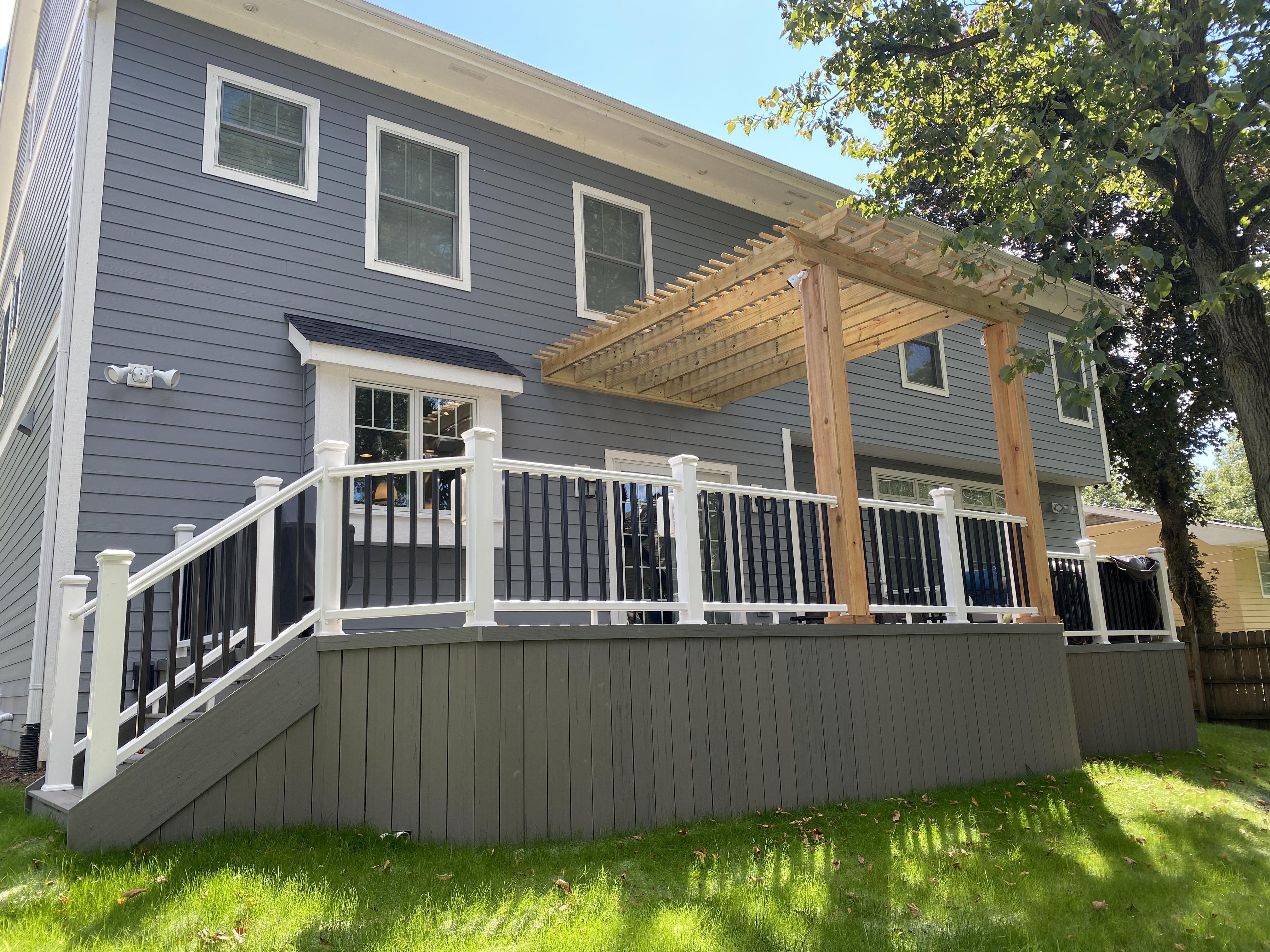 Composite & Vinyl Decks
