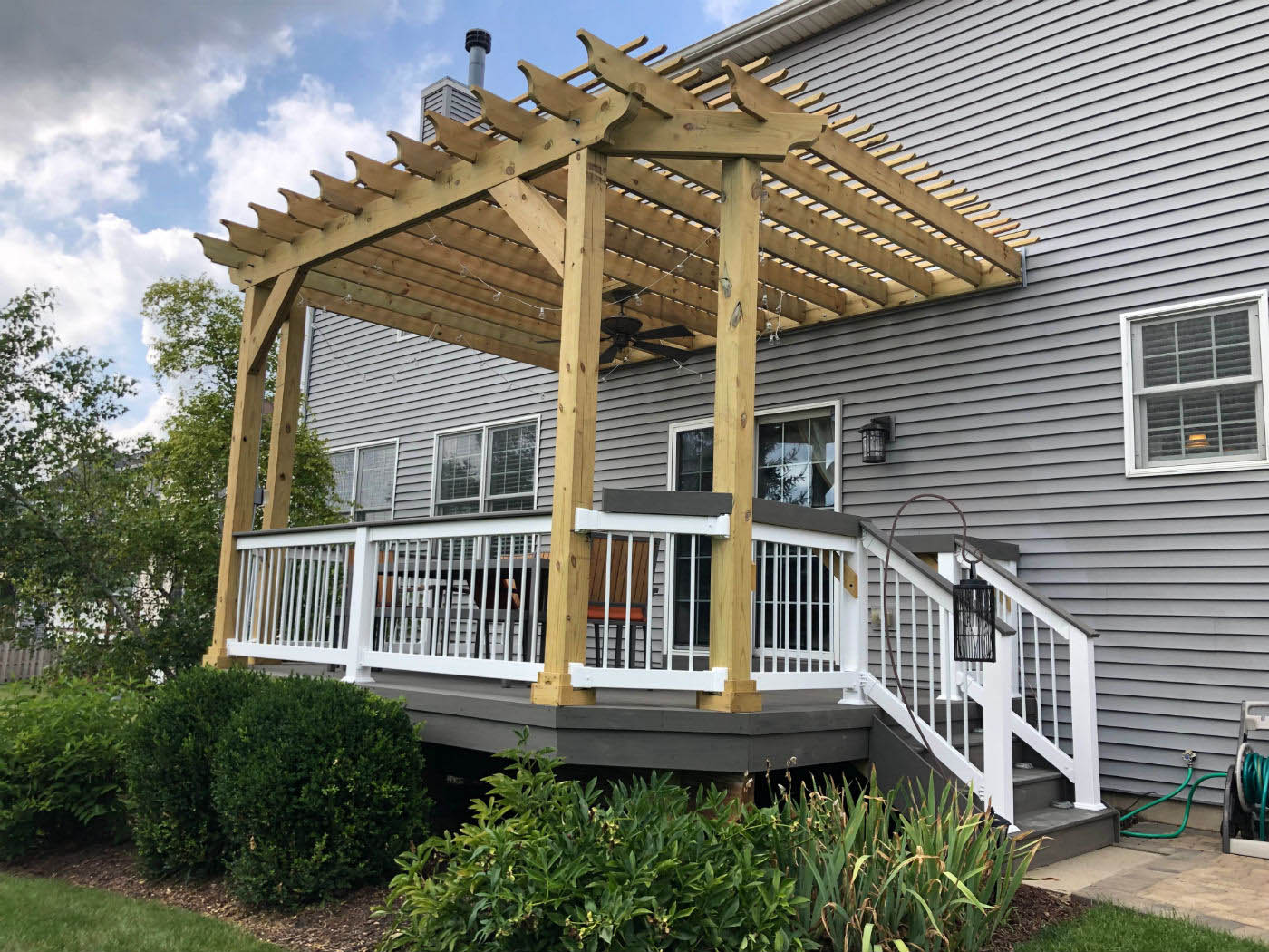 Composite & Vinyl Decks