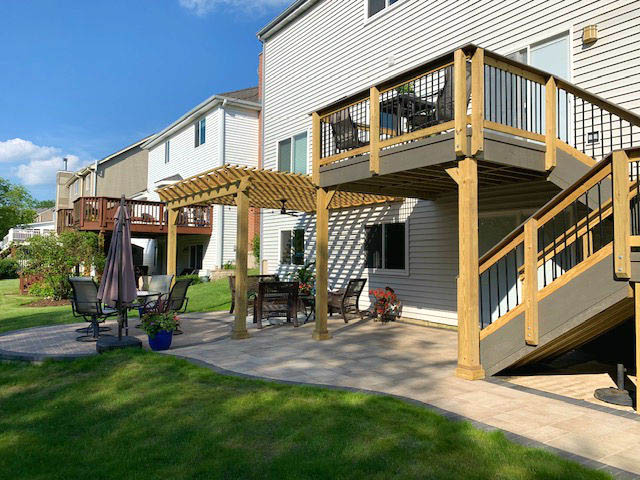 Composite & Vinyl Decks