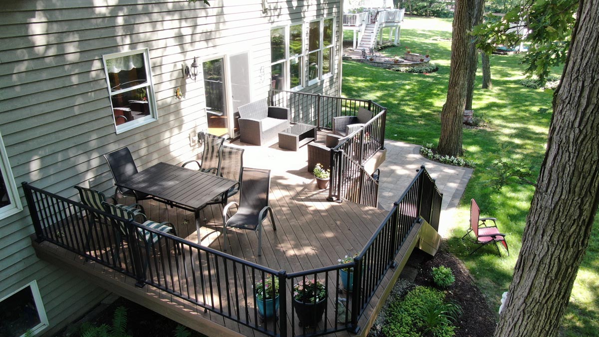 Composite & Vinyl Decks