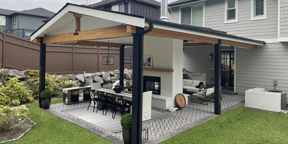 How to Choose a Porch Contractor for My Patio Conversion