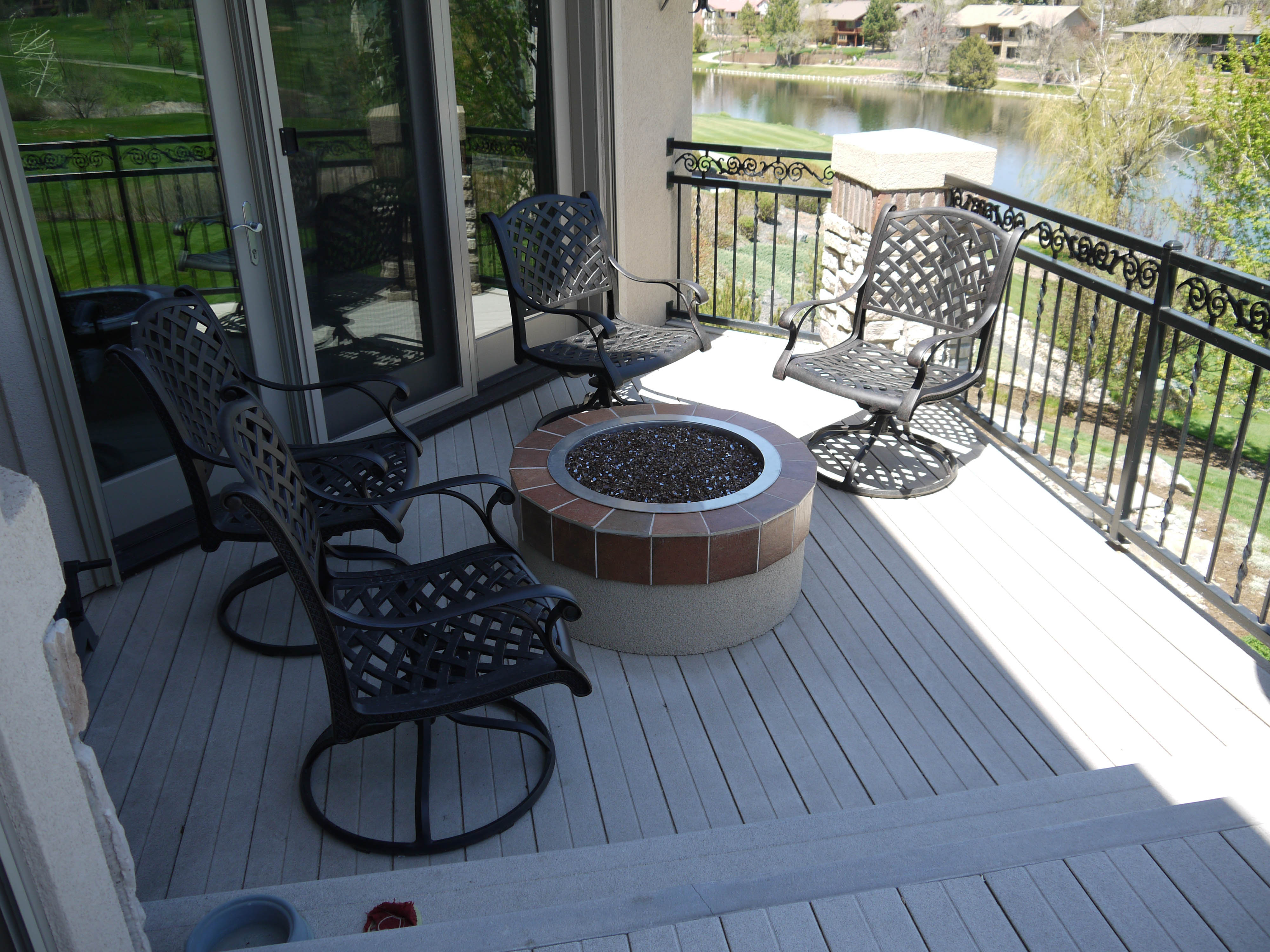 Outdoor Fireplaces & Fire Pits