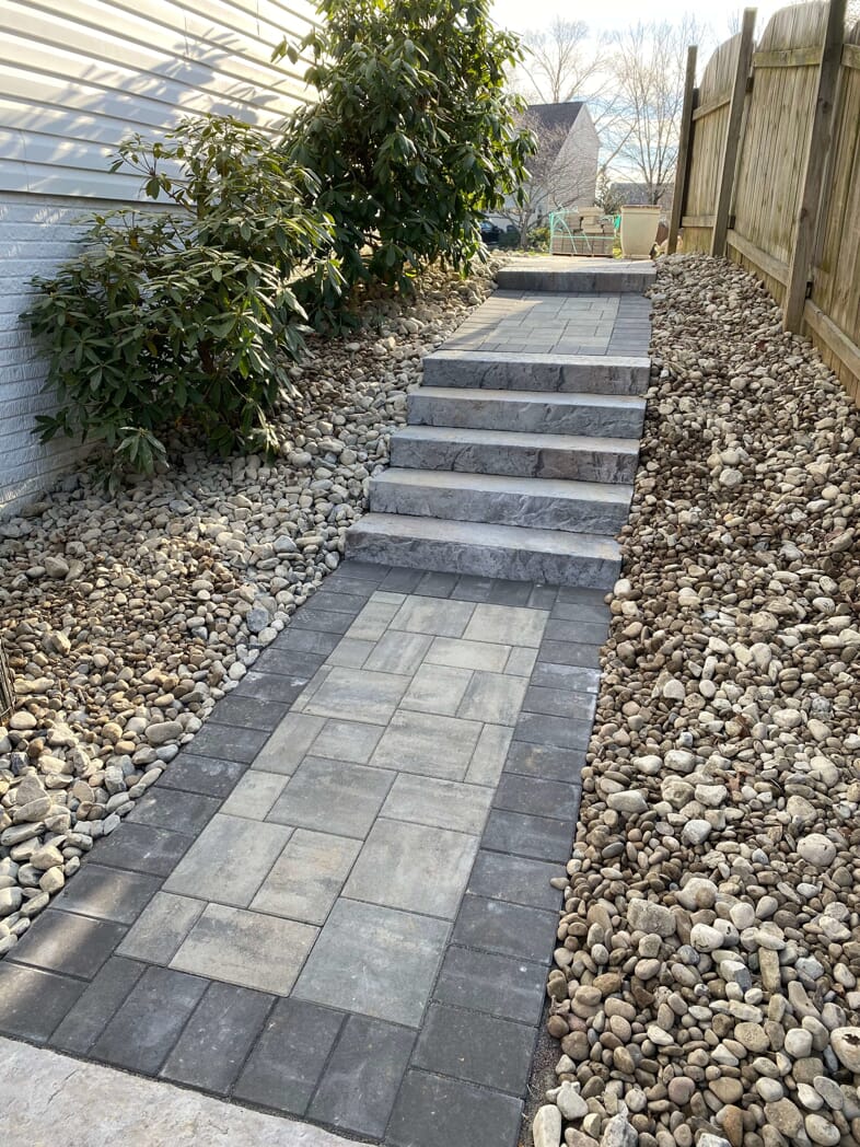 Sitting/Retaining Walls